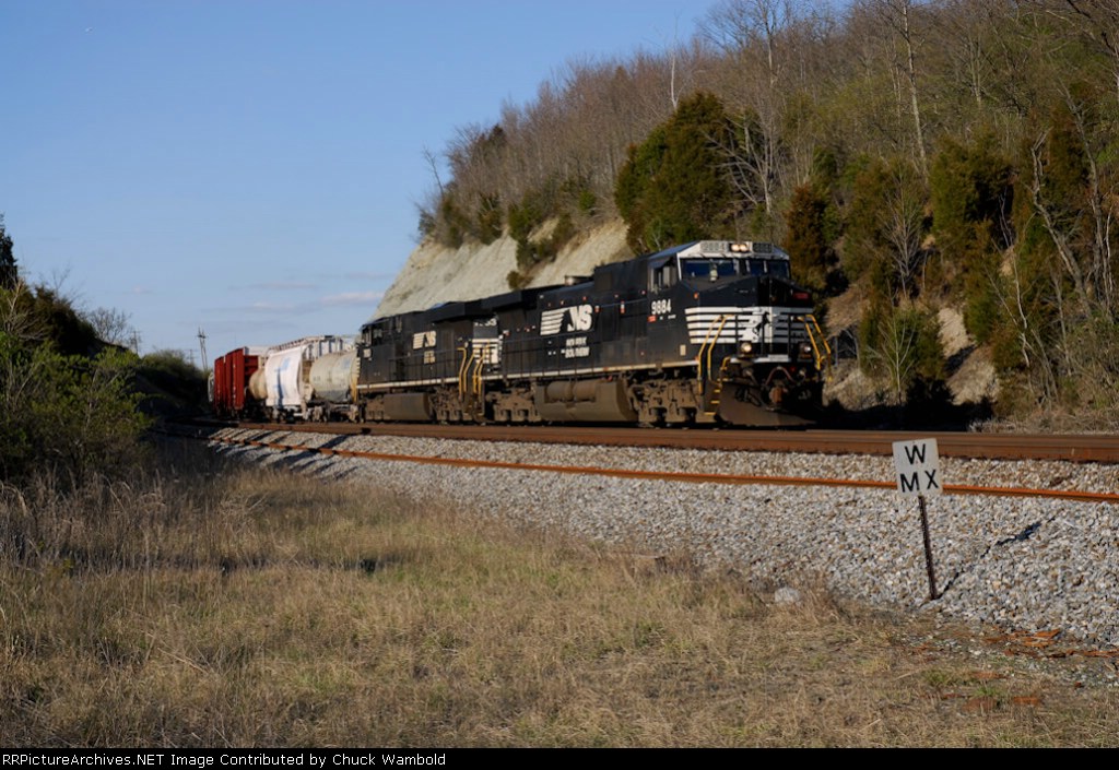 NS 9884 Westbound on the NS 117